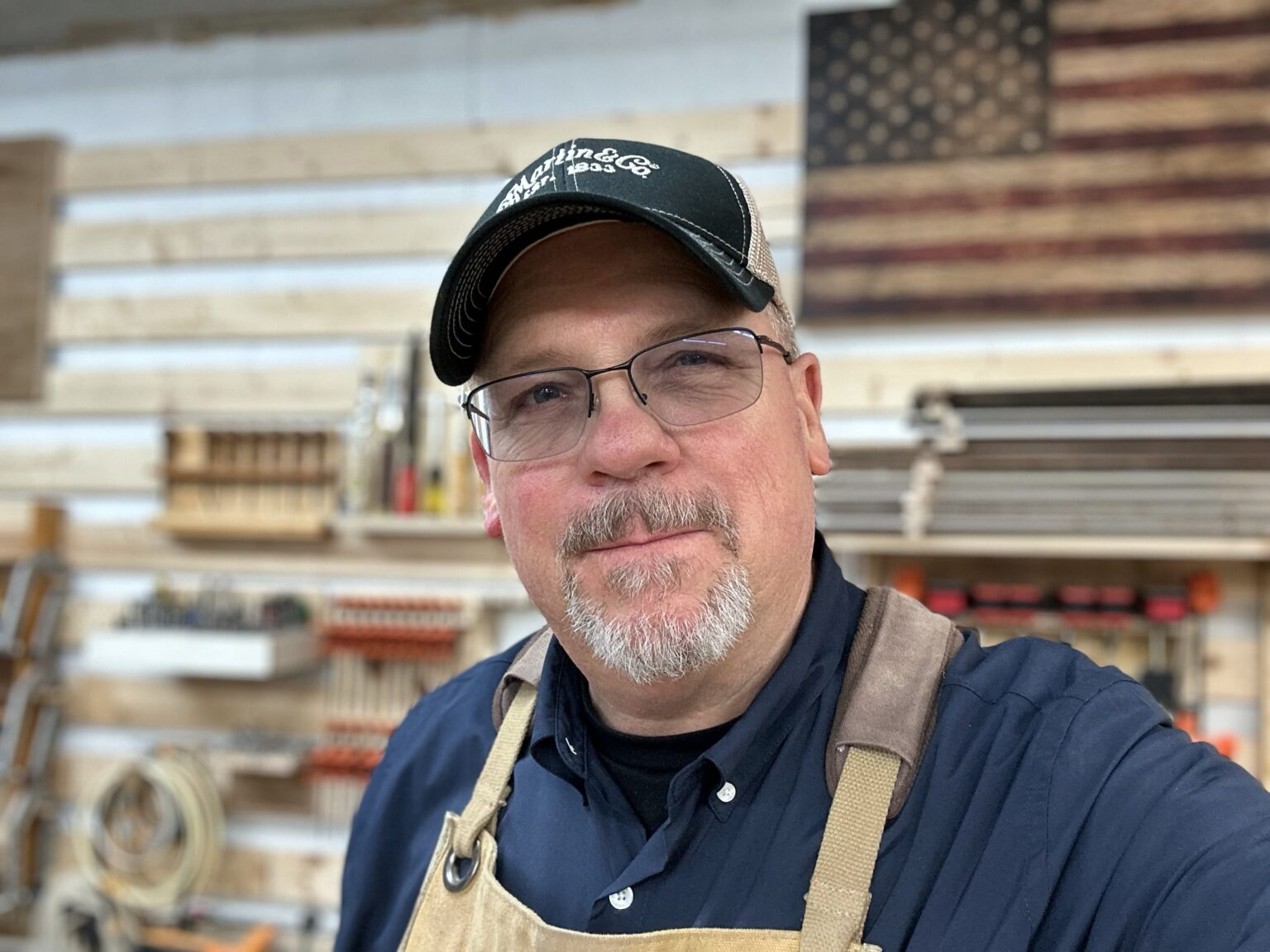 about the luthier